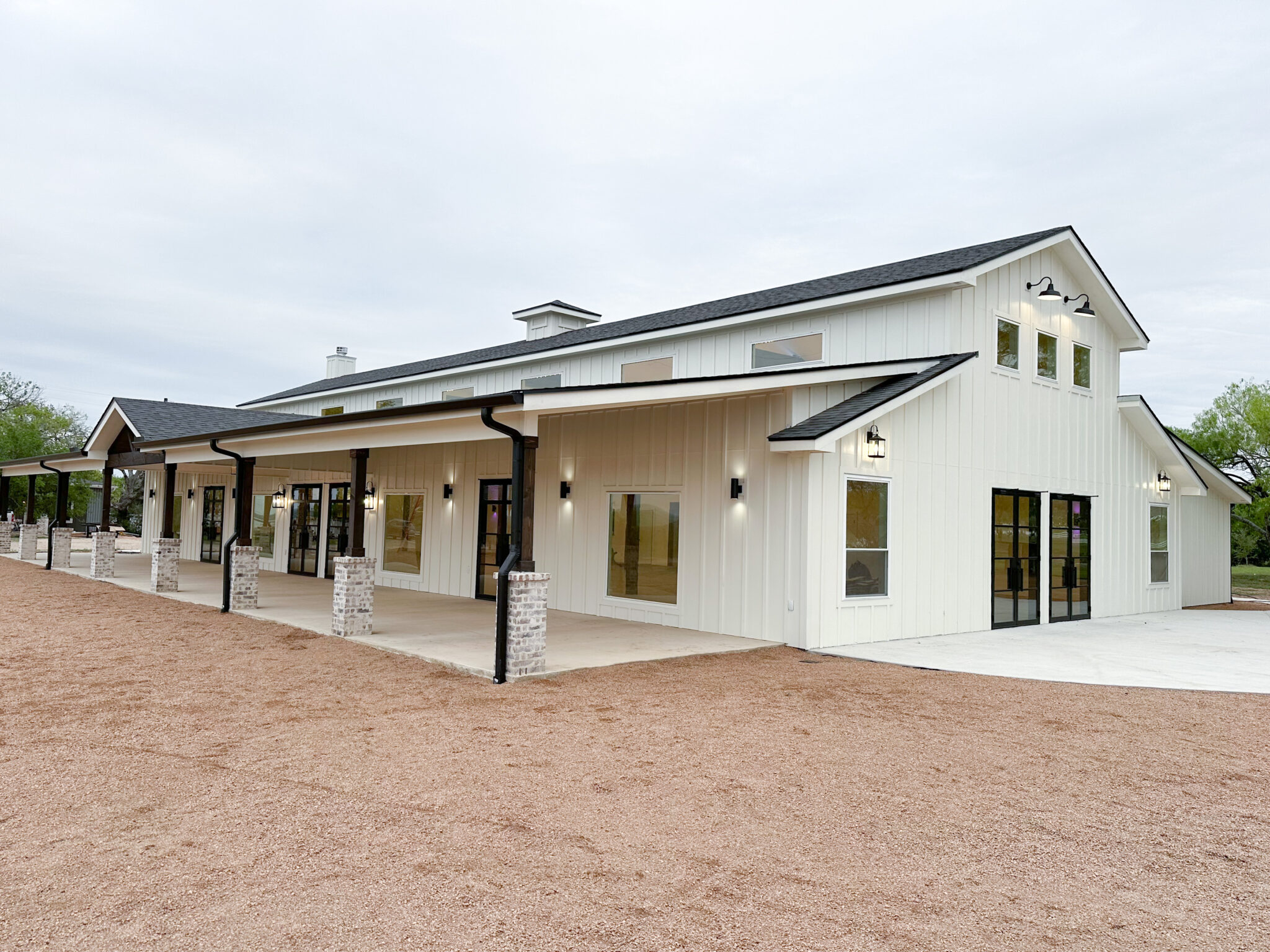 Grandview Weddings & Events | Event Center in La Vernia | Lodging